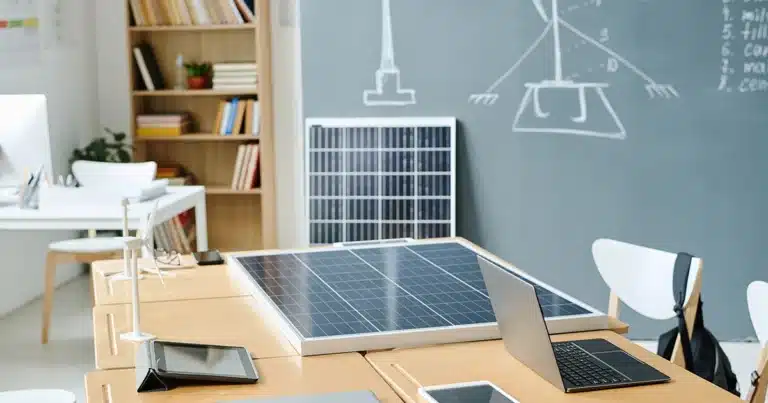 Solar Windows: Illuminating Sustainable Energy Solutions
